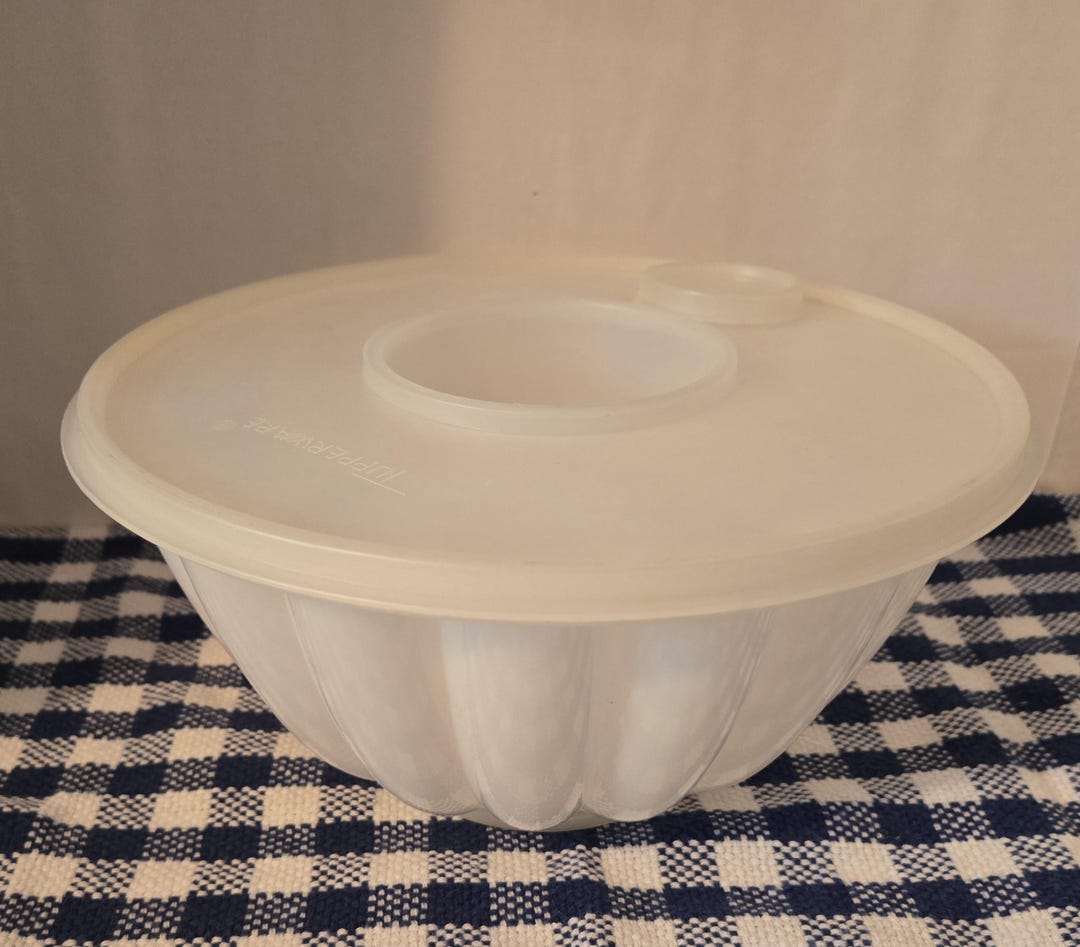 Vintage 4 Piece Tupperware Jello Mold Bundt Cake Shaped Bowl, Lid With ...