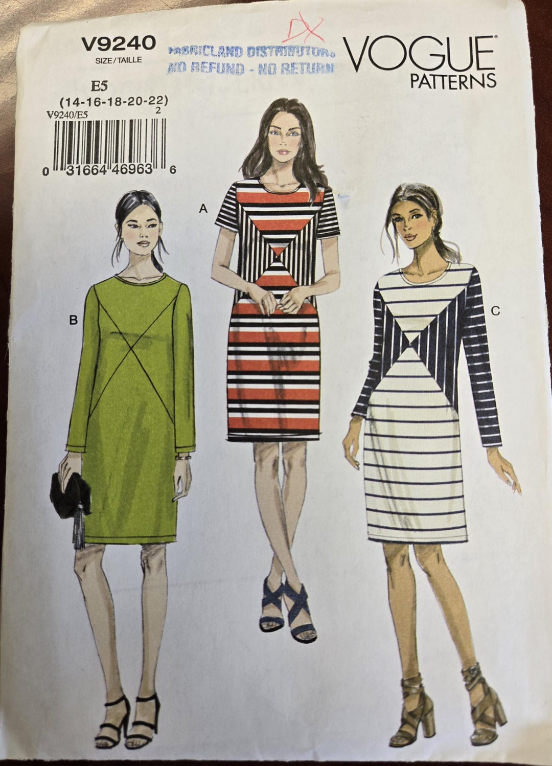 Vogue Patterns V9240 Easy Uncut Sewing Pattern for Misses Fitted ...