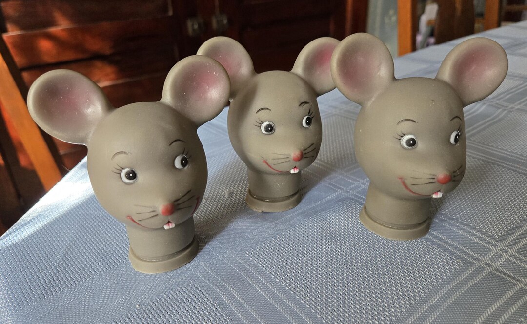 Vinyl Happy Mice Heads Lot of 3, 4" High 3.5" Wide Grey With Pink ...