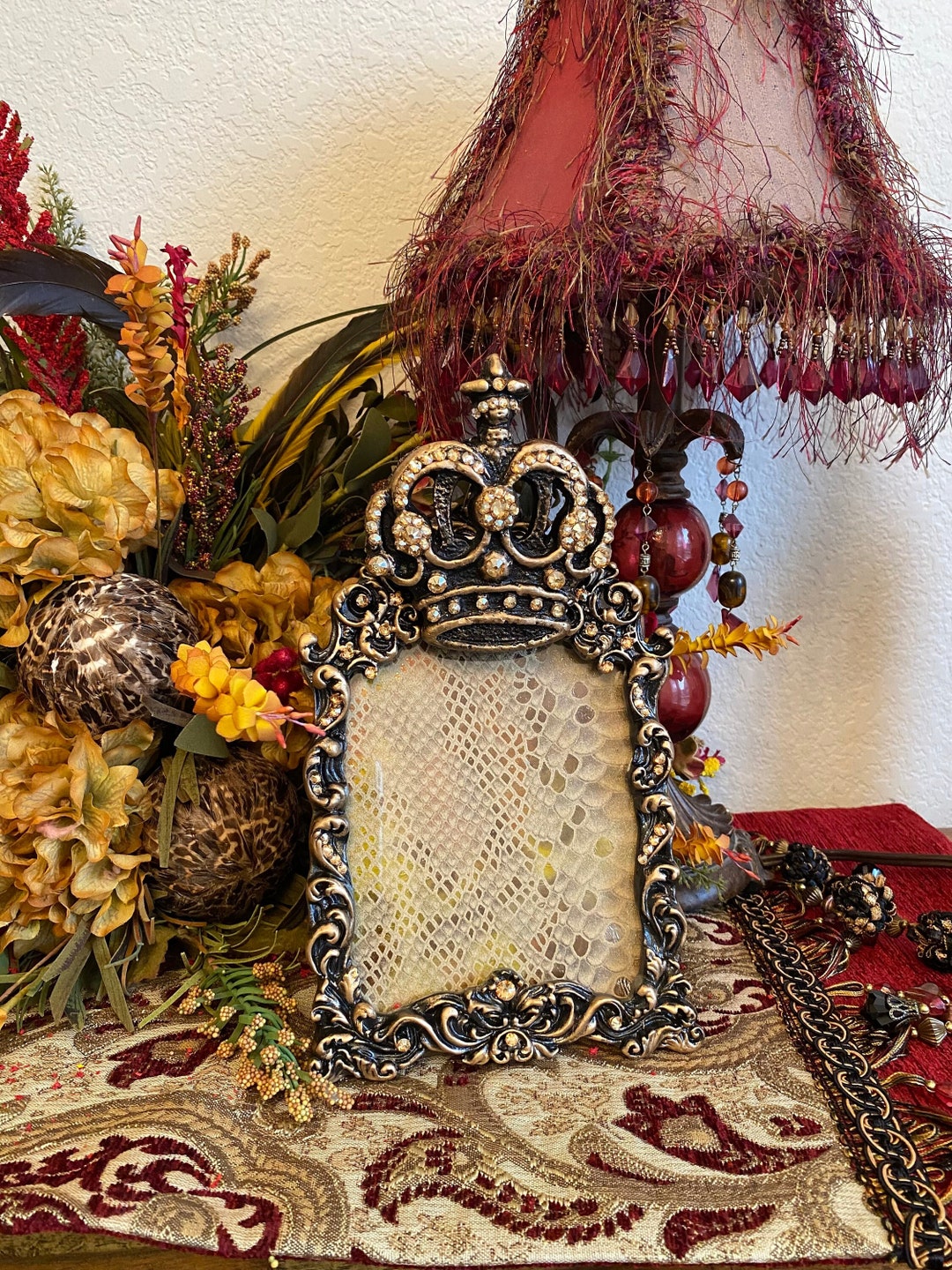 Crown Frame - Etsy