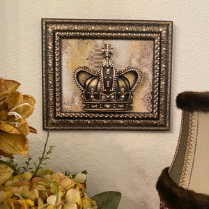 Crown Wall Frame - Etsy