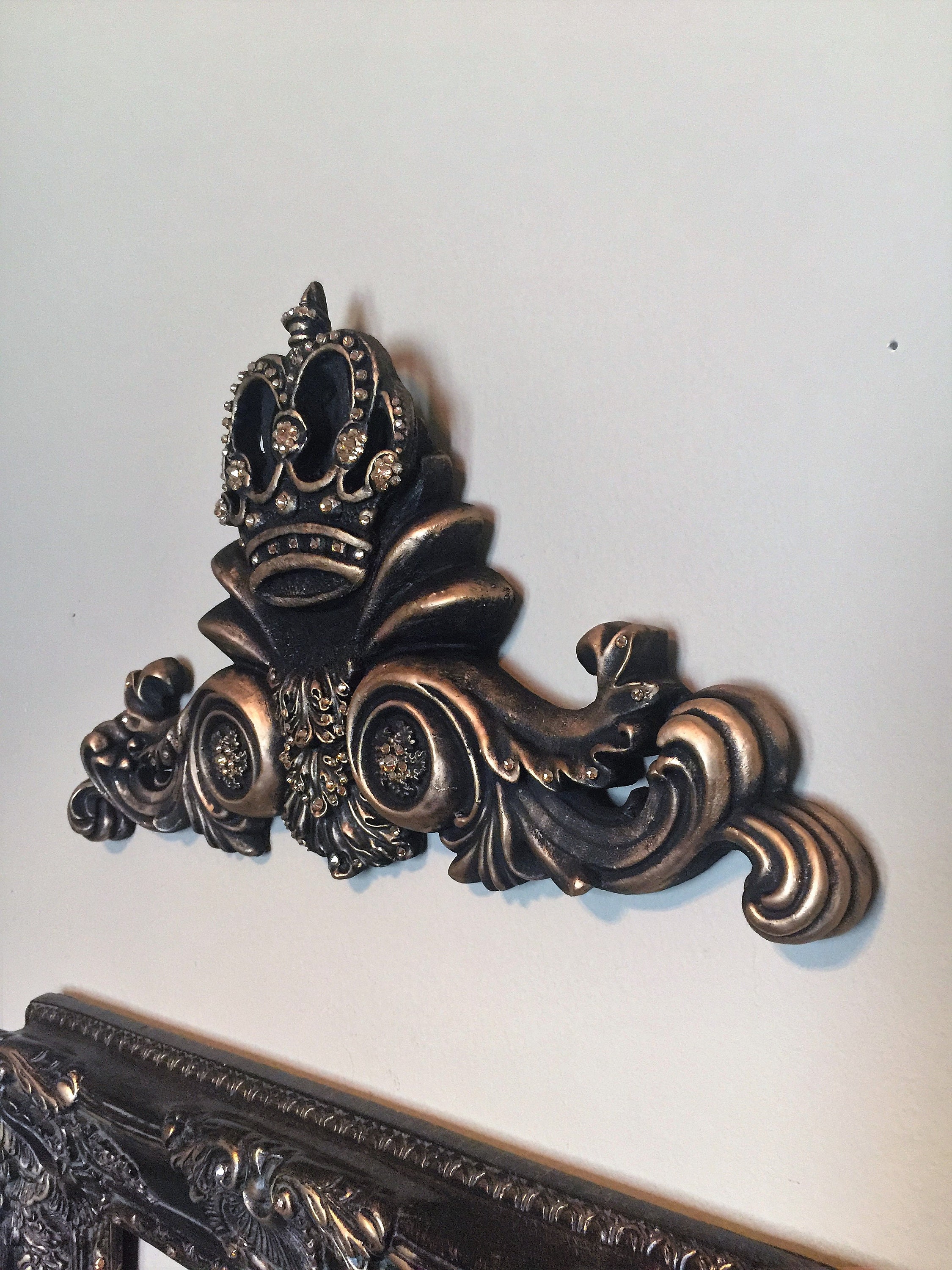 Wall Crown Topper - Etsy