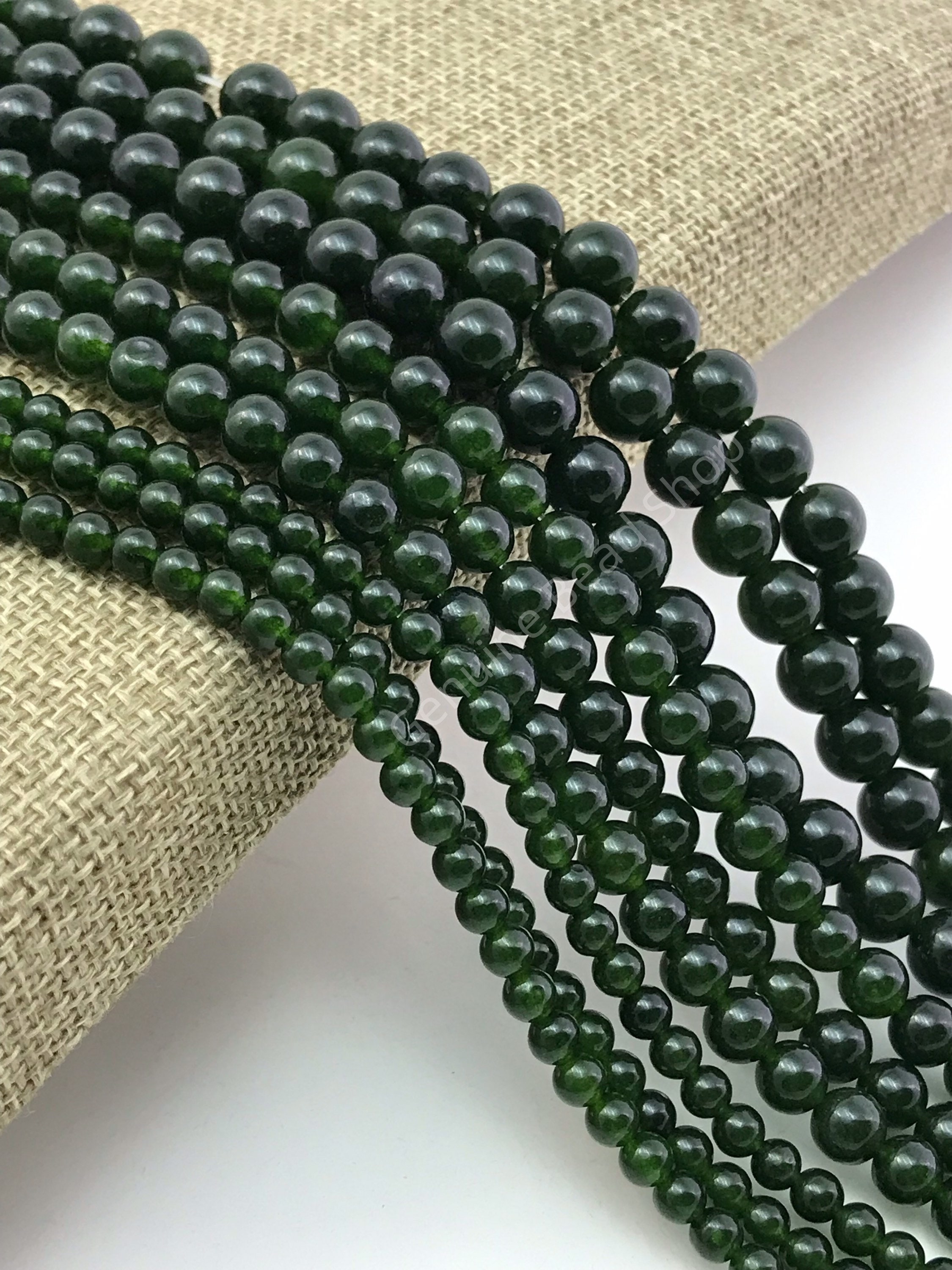 Perles de jade vert, Perles rondes vertes, Perles de pierres précieuses ...