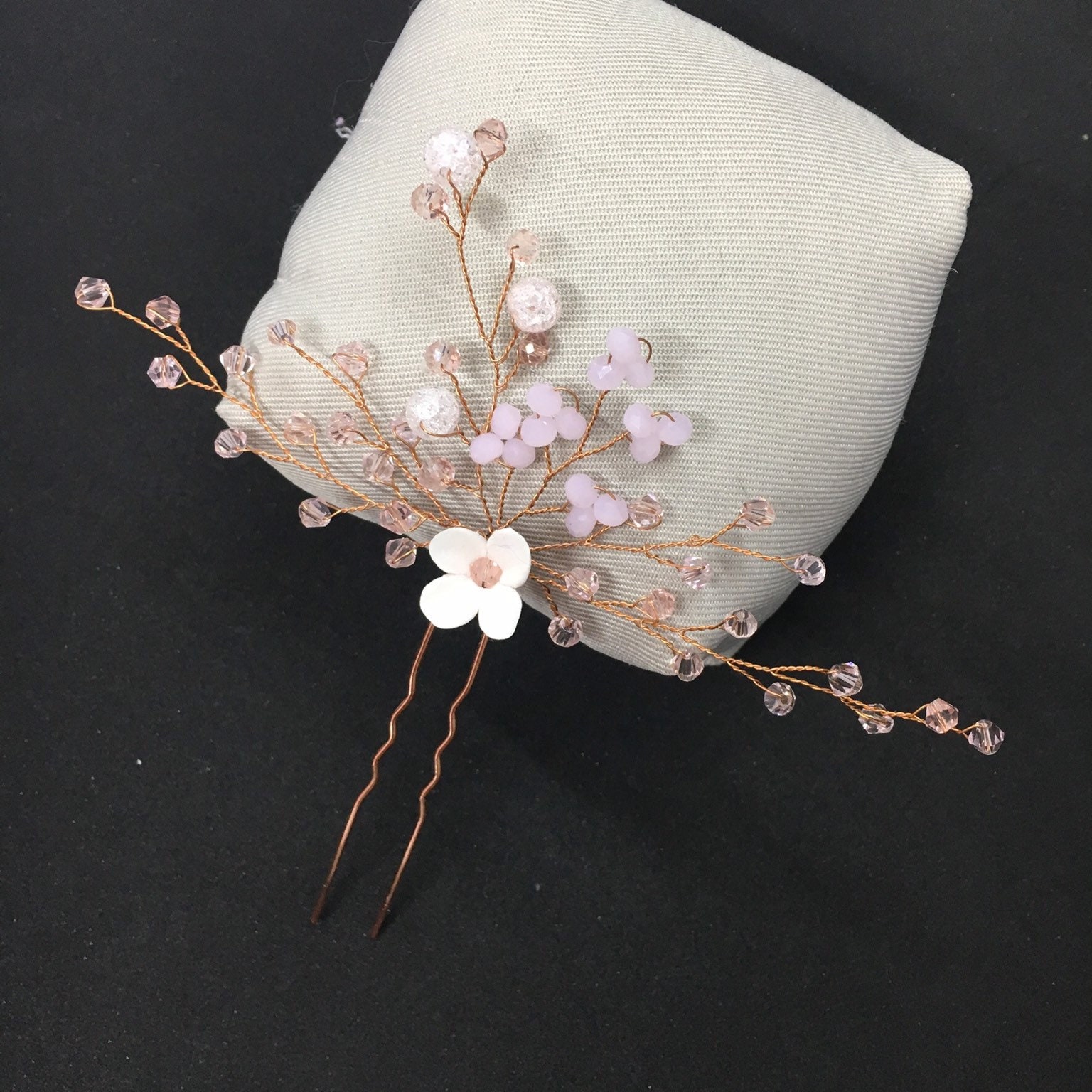 Bridal hair pins with pearls in delicate rosé and clay flower | Etsy