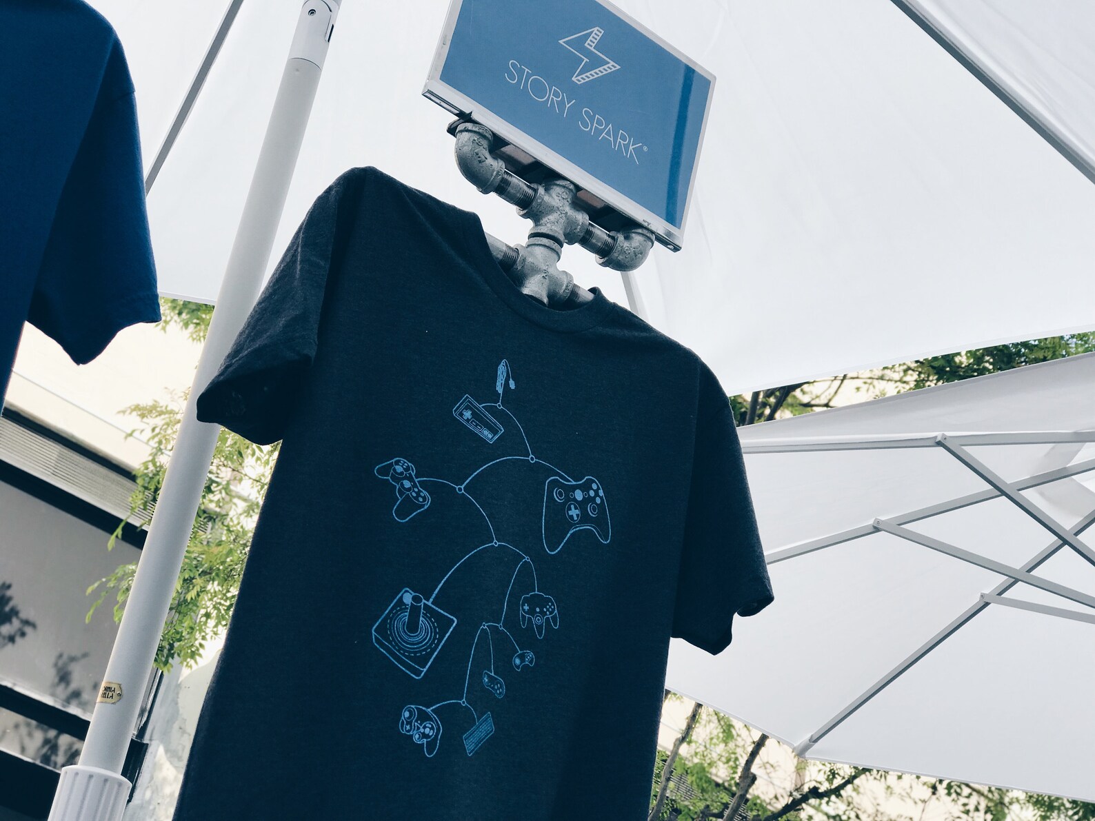 Gamer T-shirt With Video Game Controllers Mobile, Gaming Gifts and Cool ...