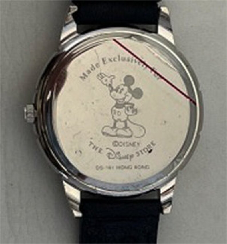 Walt Disney Goofy Watch Goofy Slips on Banana Peel Animated Wristwatch ...