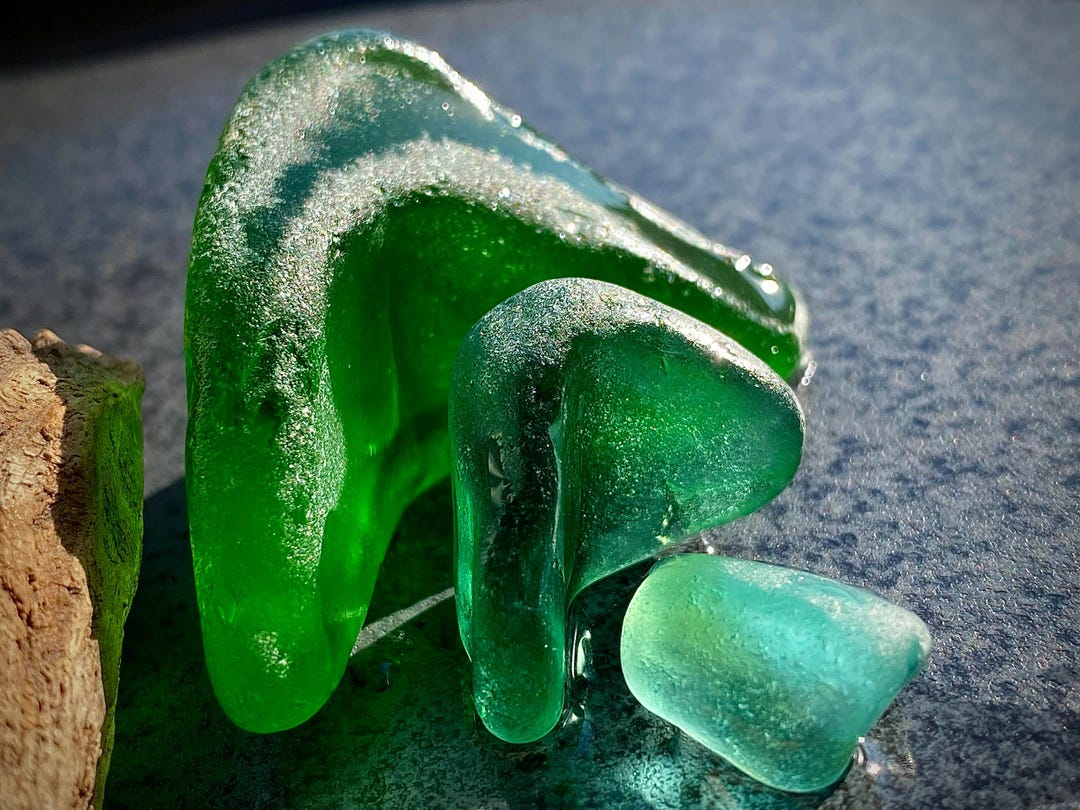 Real Sea Glass Set in Angles Shape for Aquarium Decor Emerald Green ...