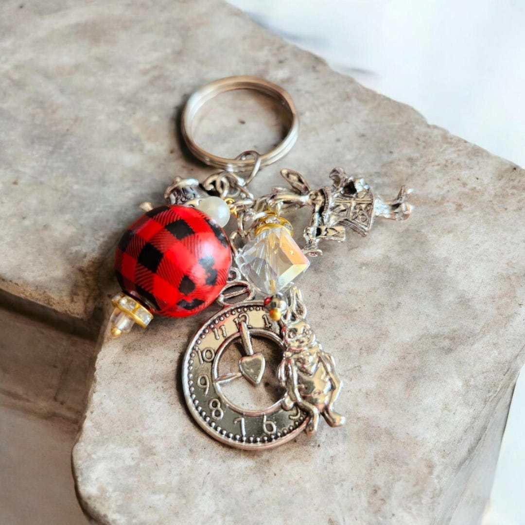 Alice and Wonderland Keychain - Etsy