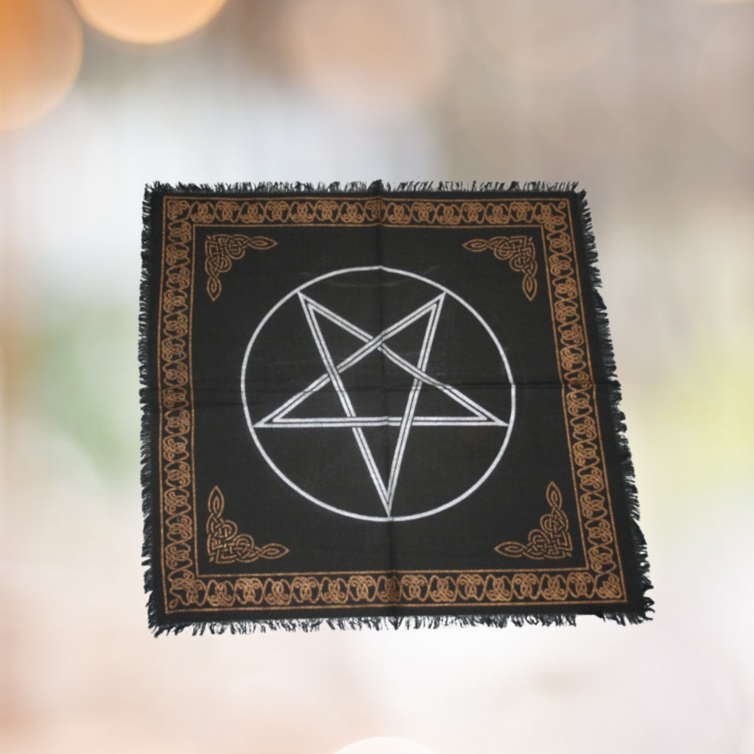 Pentagram Altar Cloth, Wiccan Ritual Tarot Spread Mat, Black and Gold ...