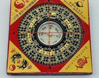 Vintage Chinese Luo Pan Feng Shui Compass in a Beautifully Embossed ...