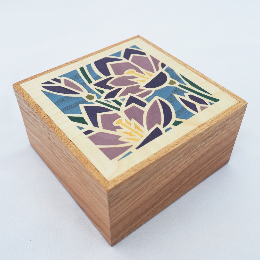 Small Wooden Trinket Box, Small Jewellery Box, Oak Keepsake Box, Flower ...
