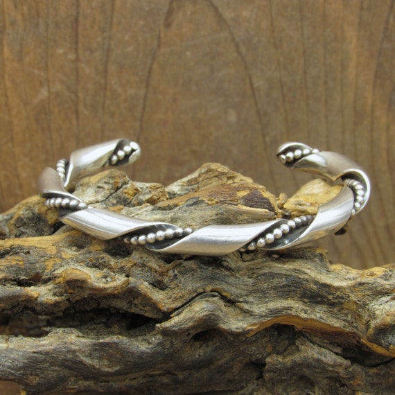 Sterling Silver Twisted Silver Cuff Bracelet - Gem