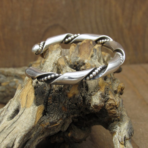 Sterling Silver Twisted Silver Cuff Bracelet - Gem