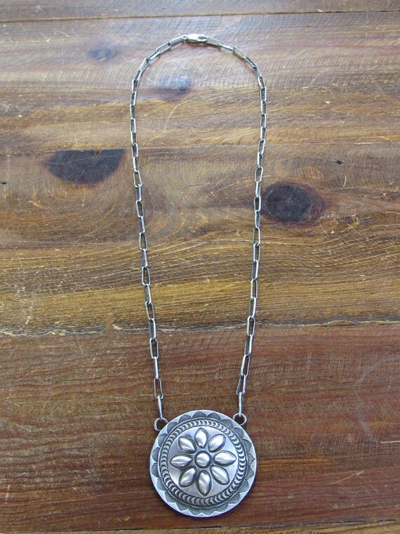 Vintage Repousse Silver Bracelet - Gem