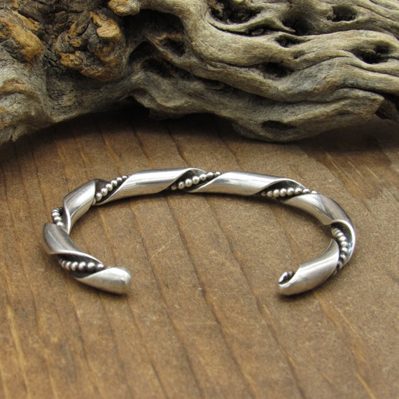 Sterling Silver Twisted Silver Cuff Bracelet - Gem