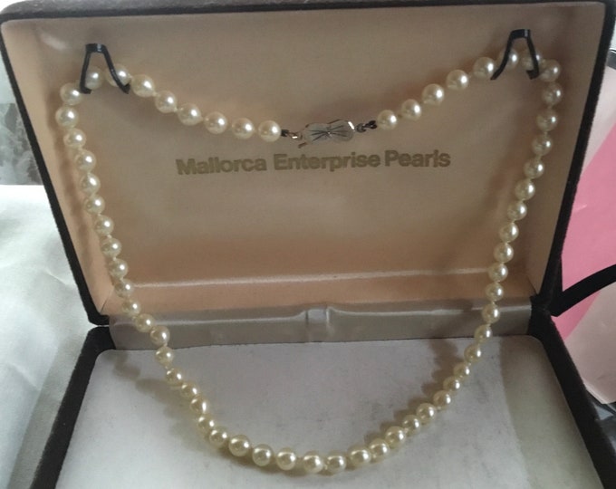 LB Mallorca Pearl Necklace Made in Spain Boxed Pearls Ivory Pearl ...