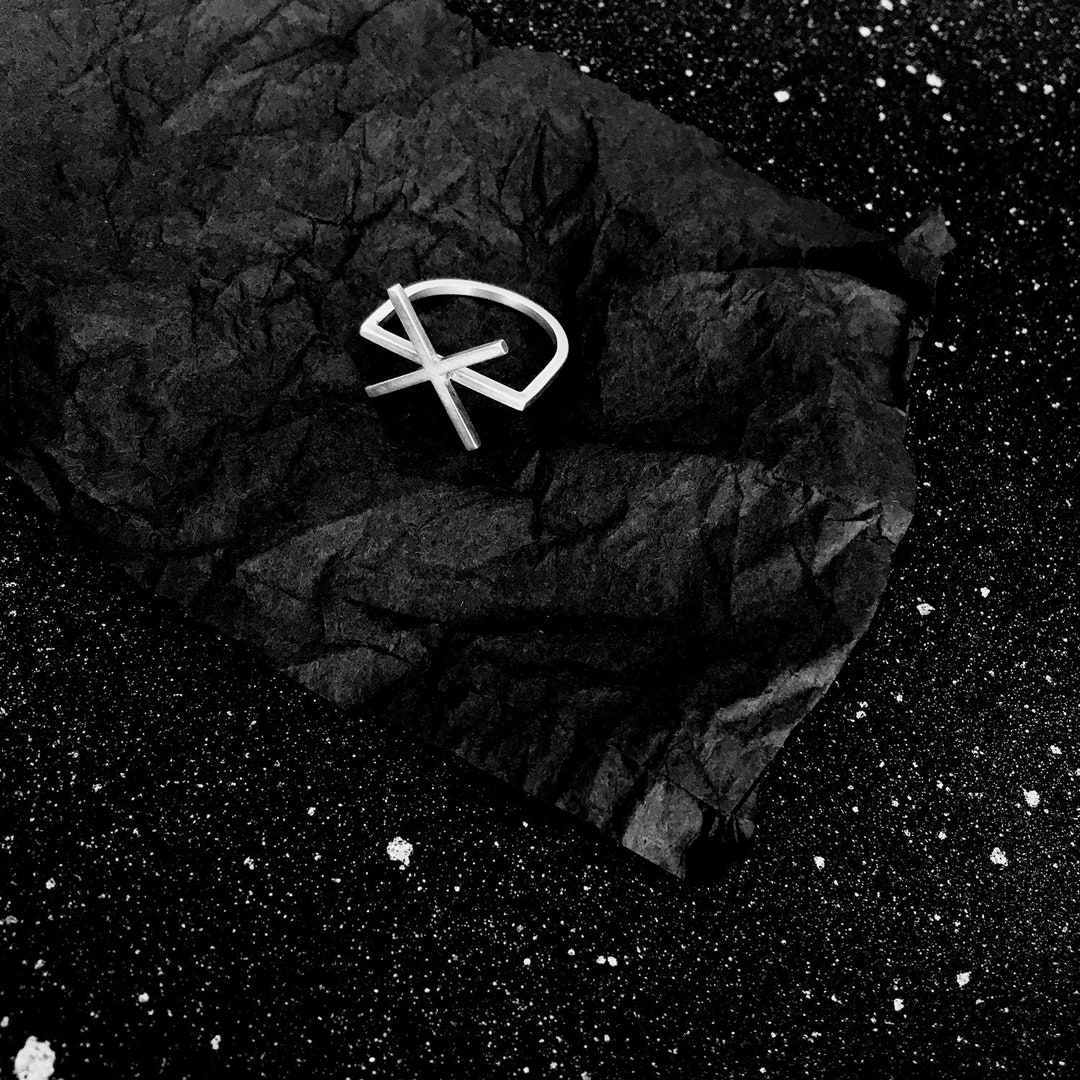 ATMA * Cycles of Becoming 01 * Silver Ring Amulet - Etsy