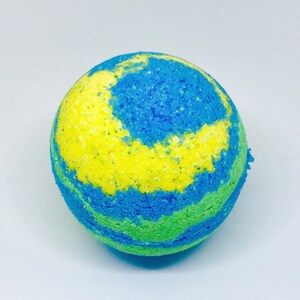 Alien Bath Bomb - Toy Inside! - Bath Bomb for Kids - Bath Bomb Surprise ...