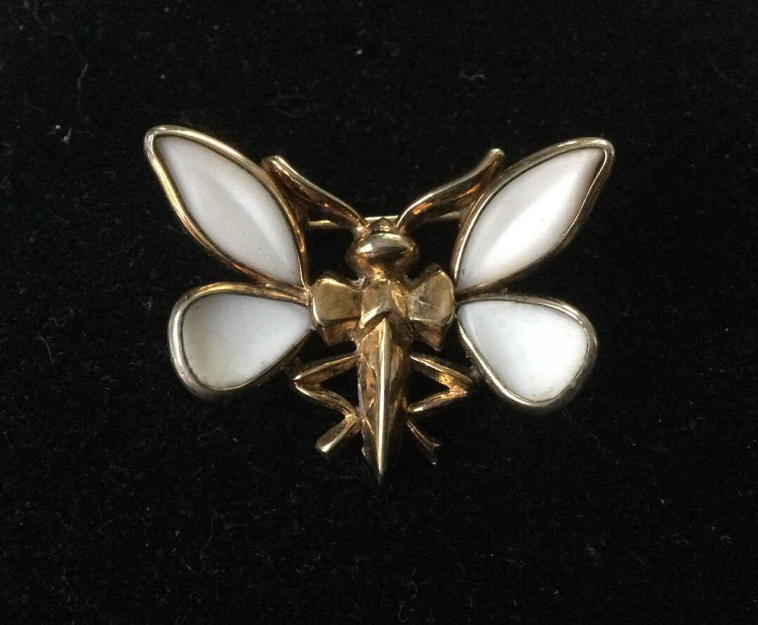 Trifari "petalette" Gold Tone Poured Glass Butterfly Bug Pin/brooch - Etsy