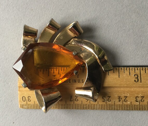 Moderne Large Topaz Glass Shield Art Deco Brooch/Pin - Gem