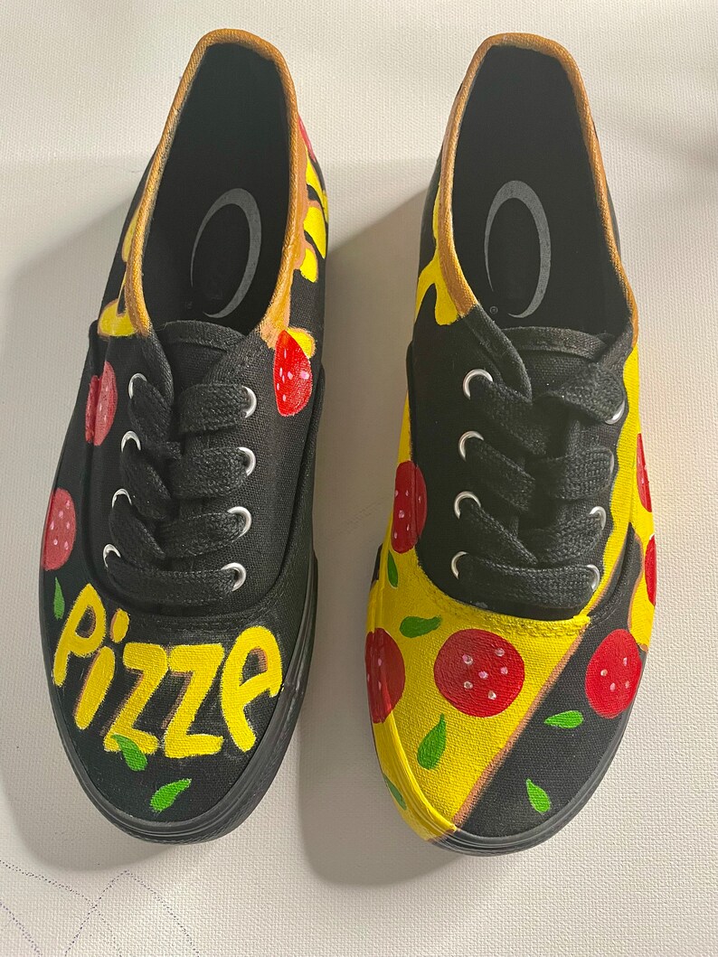 Custom Black Canvas Sneaker | Hand Painted Design | PIZZA LOVE - Etsy