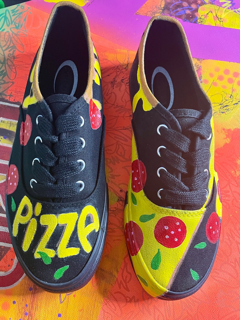 Custom Black Canvas Sneaker | Hand Painted Design | PIZZA LOVE - Etsy
