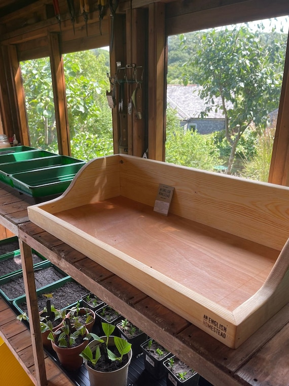 Potting bench tray store