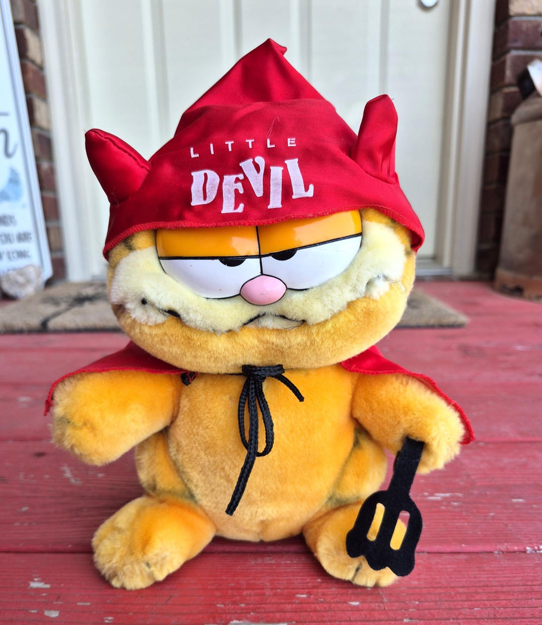 Vintage 1981 Garfield the Cat Plush | Dakin Devil Costume Stuffed ...