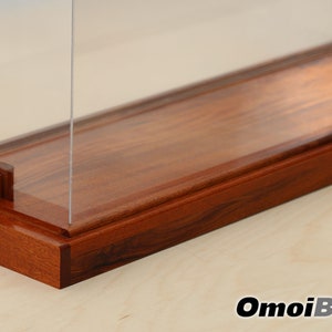 Custom Display Cases for Collectibles | Wood and Acrylic Glass Display ...