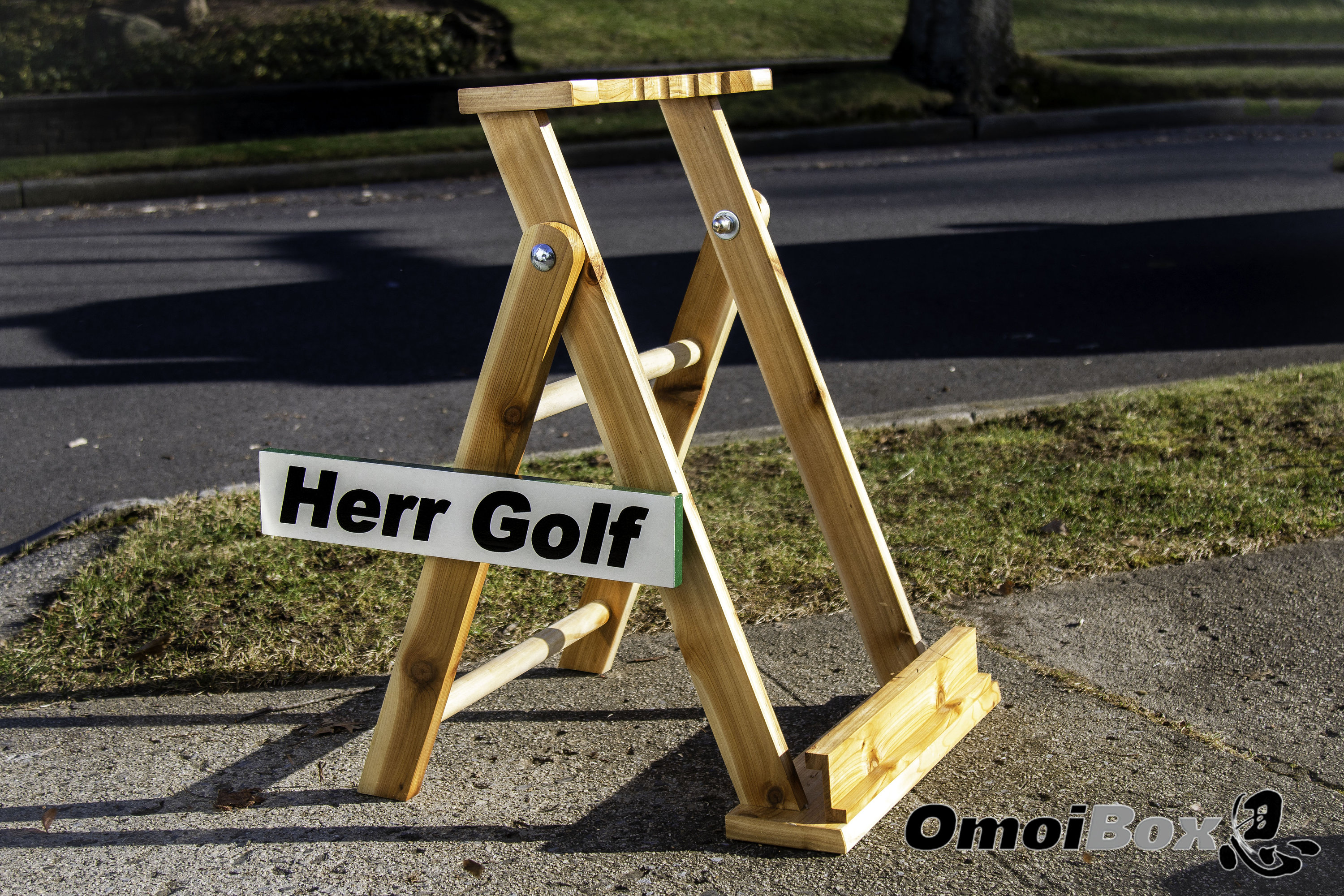 Premium Outdoor Golf Putter Stand | Handcrafted Cedar Wood ...