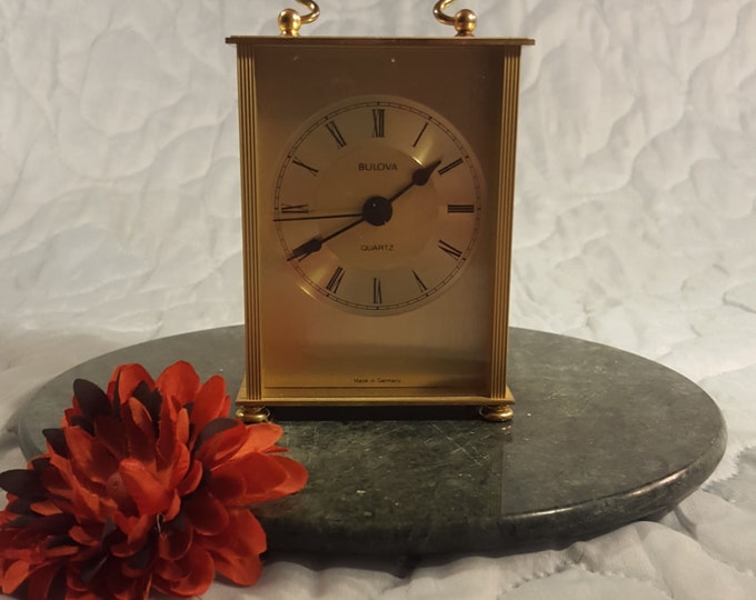 Vintage 1970's Bulova Quartz Desk Clock Gold Brass Carriage B-2616 ...