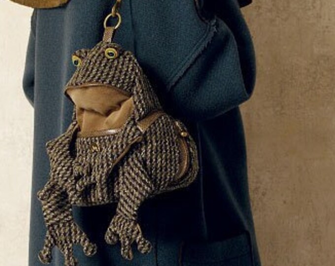 Sewing Pattern Vogue 8942 Owl and Frog Lined Bag - Uncut Factory Folds ...