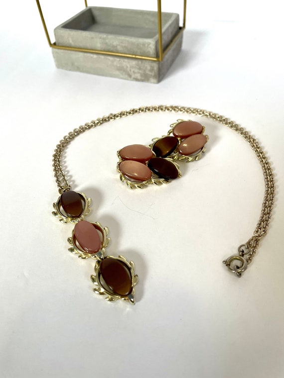 Brown and pink - Gem