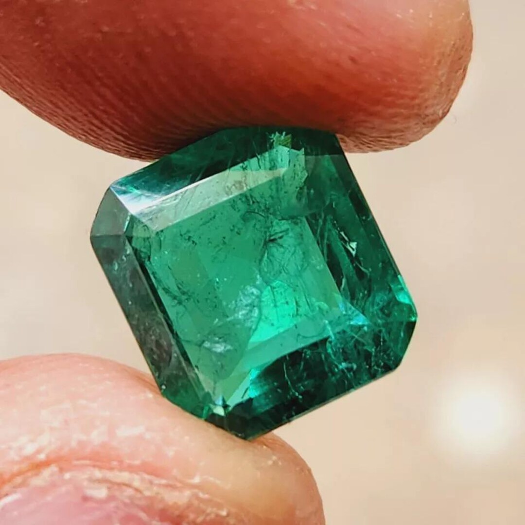 Loose Columbian Emerald Cut Lab Grown Emerald Inclusion Faceted ...