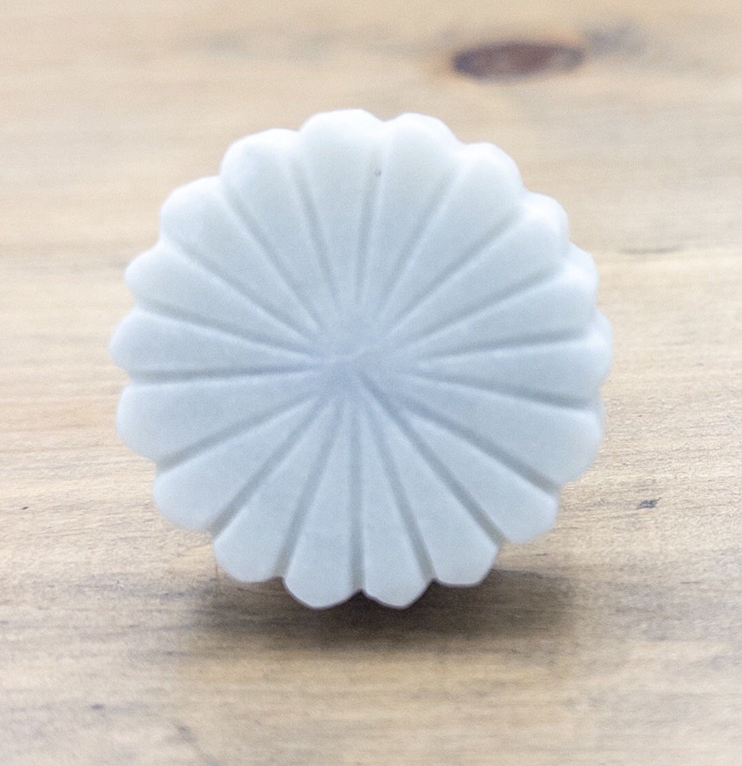 B Grade White Stone Carved Cabinet Knob, Unique Dresser Drawer Pull ...