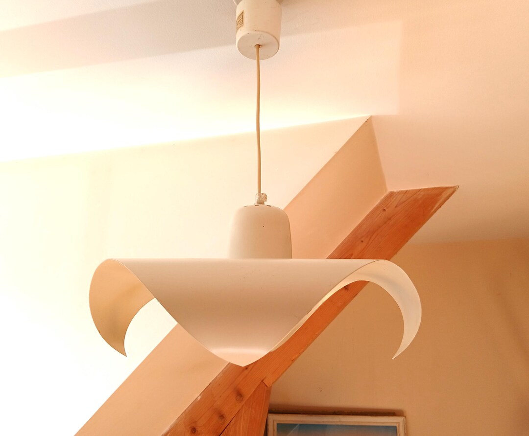 Minimalist Light Fixture With Metal Plate and Curved Ends - Etsy