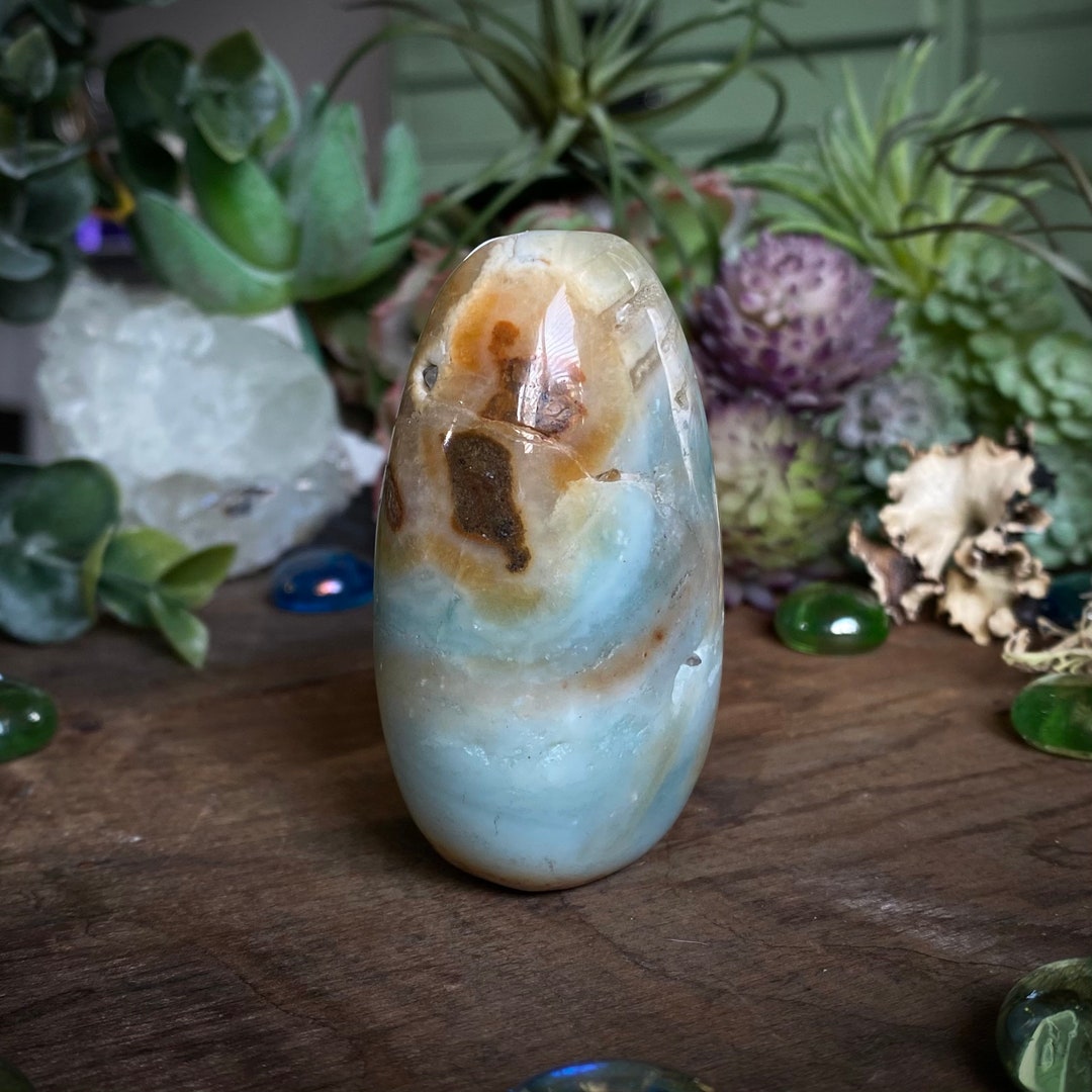 Sky Blue Quartz Self Standing Egg, Sky Blue Caribbean Quartz, Self ...