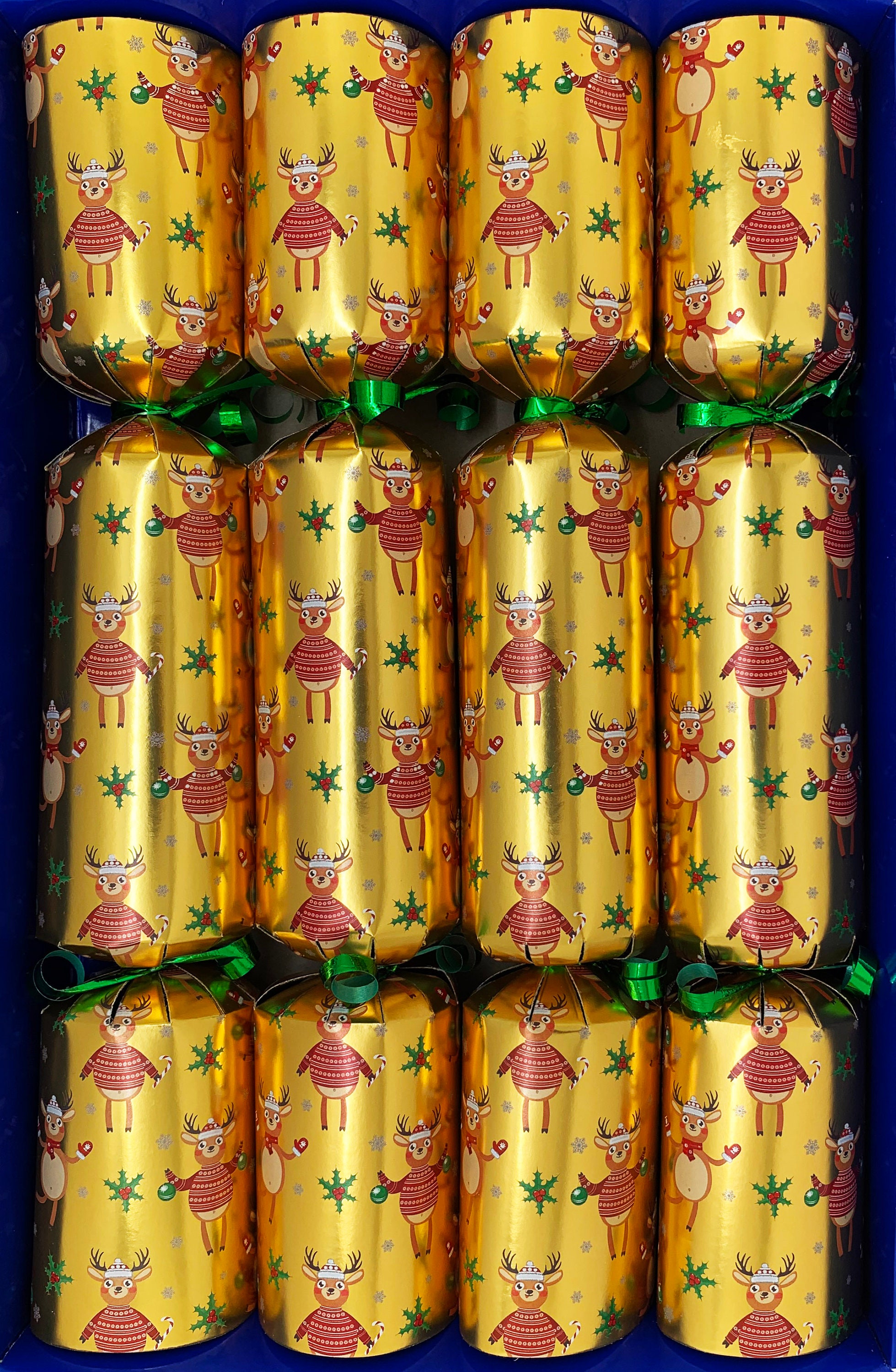 Set of 4 Luxury Christmas Crackers with little glass christmas trees ...