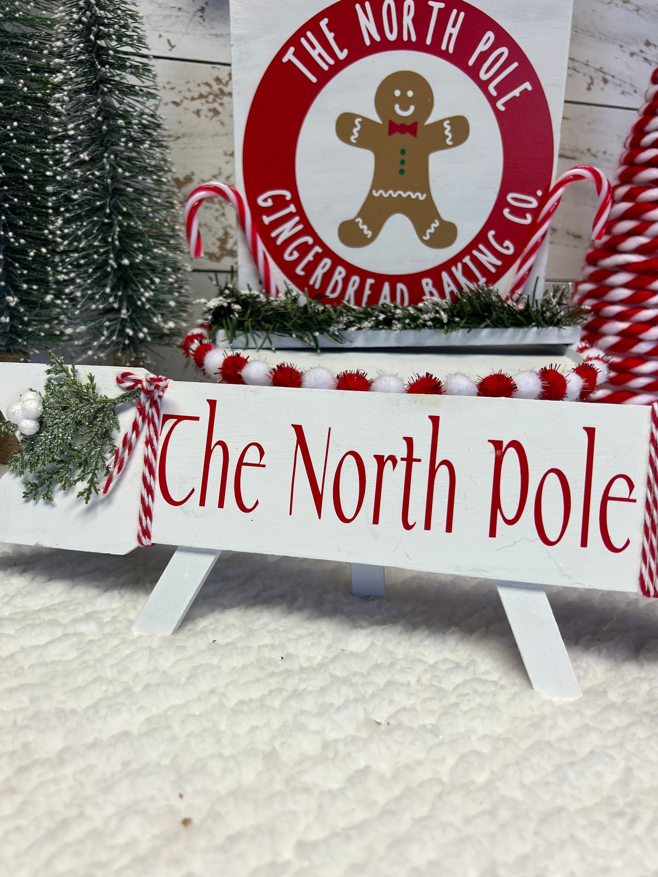 North Pole Arrow Sign - Etsy