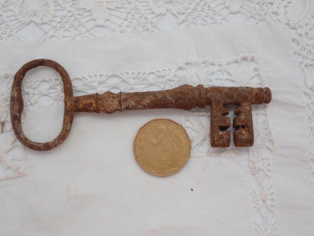 LARGE Antique Gothic Key 4.5 Antique Key Old Key - Etsy