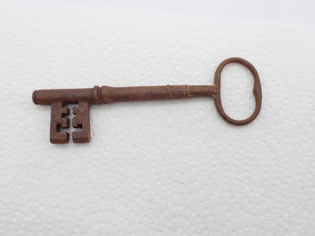 LARGE Antique Key Antique Keys Old Keys Vintage Keys - Etsy