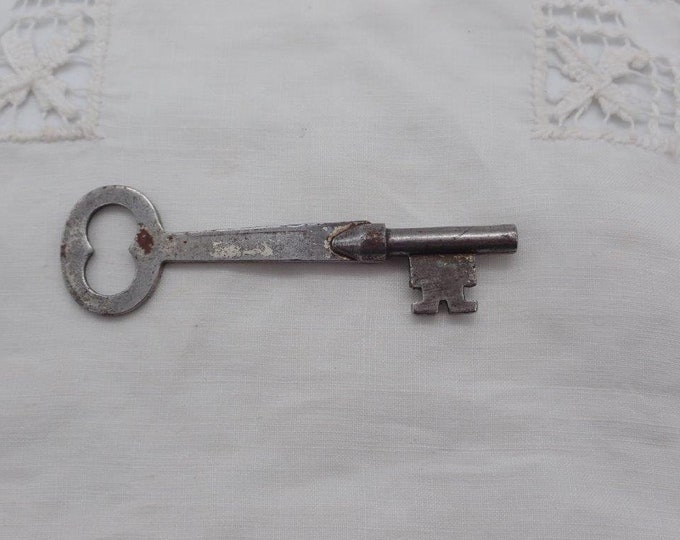 Keys, Antique Keys, Old Keys, Old Fashioned Keys, Vintage Keys, Long ...