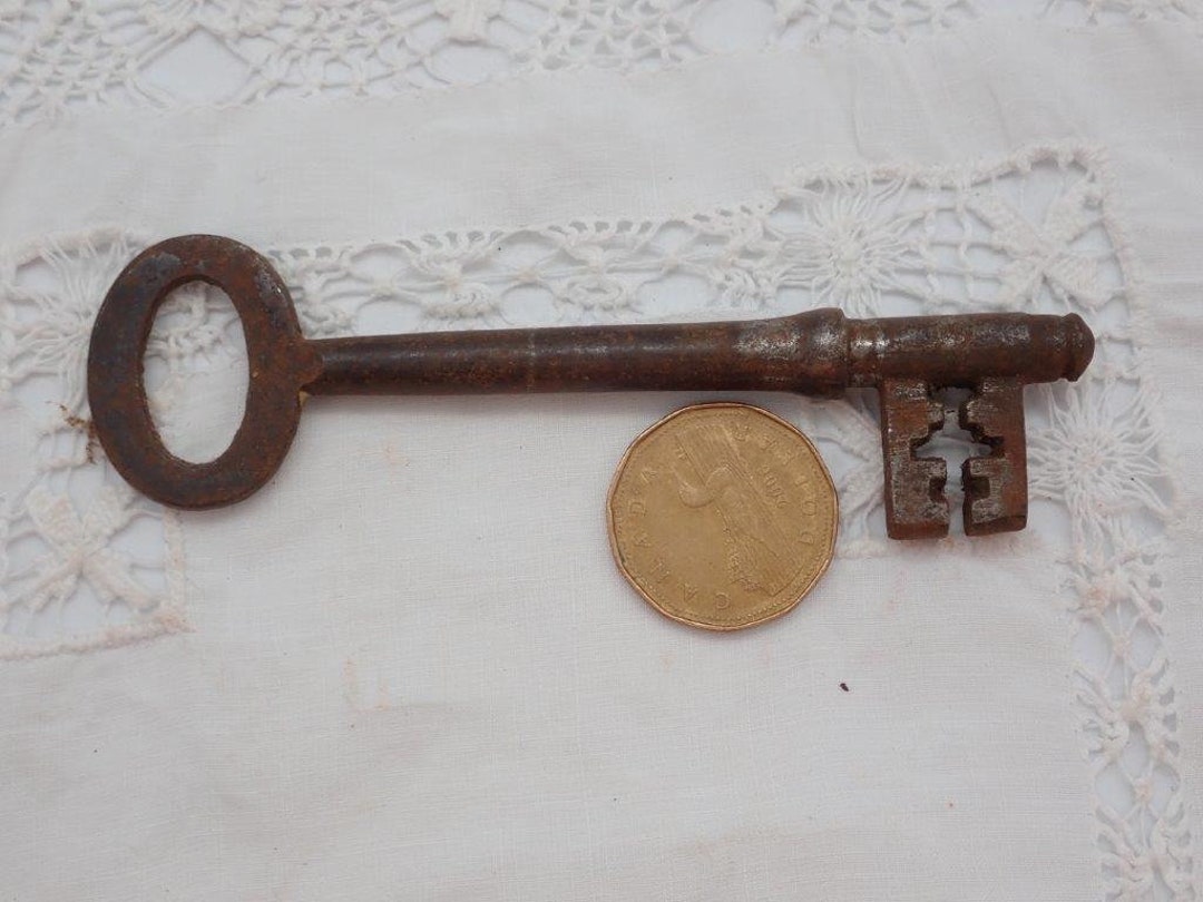 LARGE Antique Gothic Key 4.5 Antique Key Old Key - Etsy