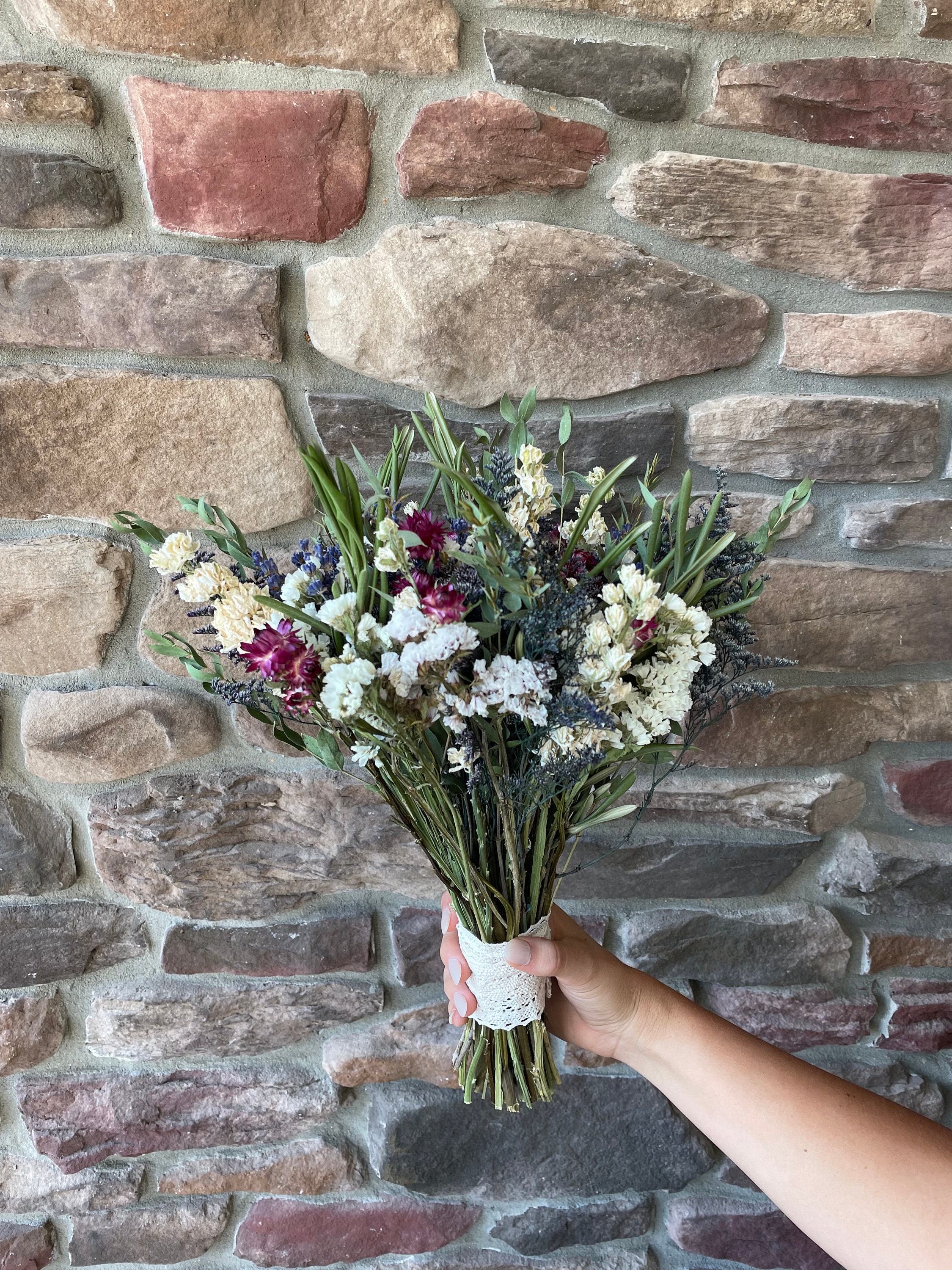 Simple Wedding Flowers Bouquets