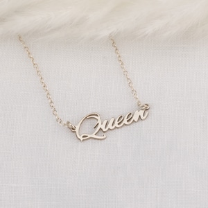 Queen Necklace Name Necklace Personalized Jewelry Bridal Jewelry Gift ...
