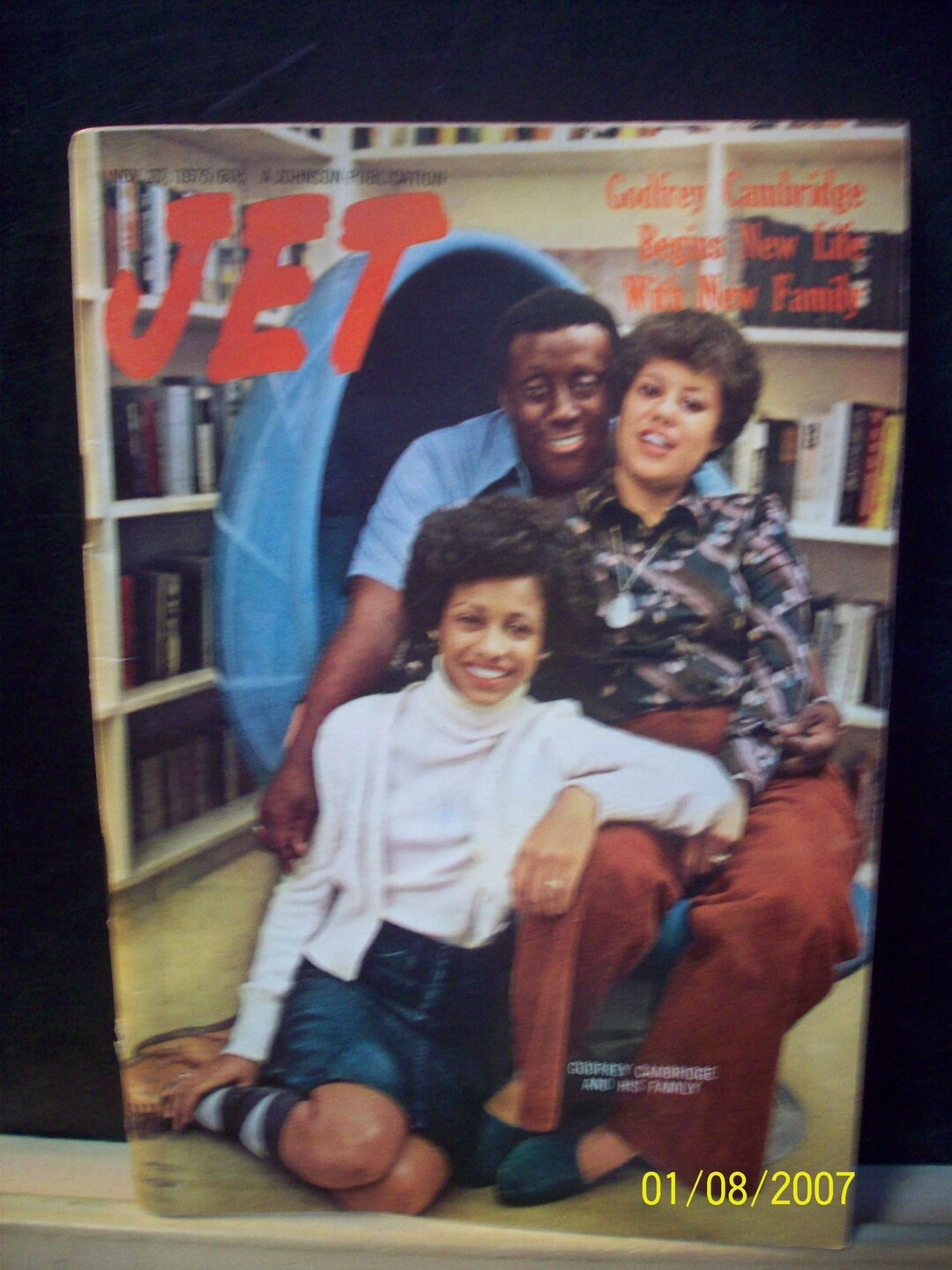 Godfrey Cambridge and New Family on Cover Jet Magazine Aug 16, 1973 ...
