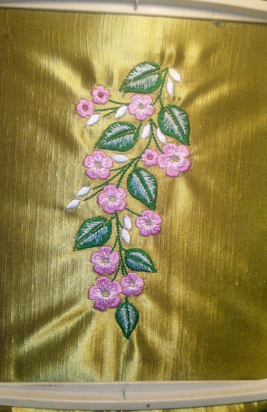 Branch With Leaves and Flowers Embroidery Design, Floral Machine ...