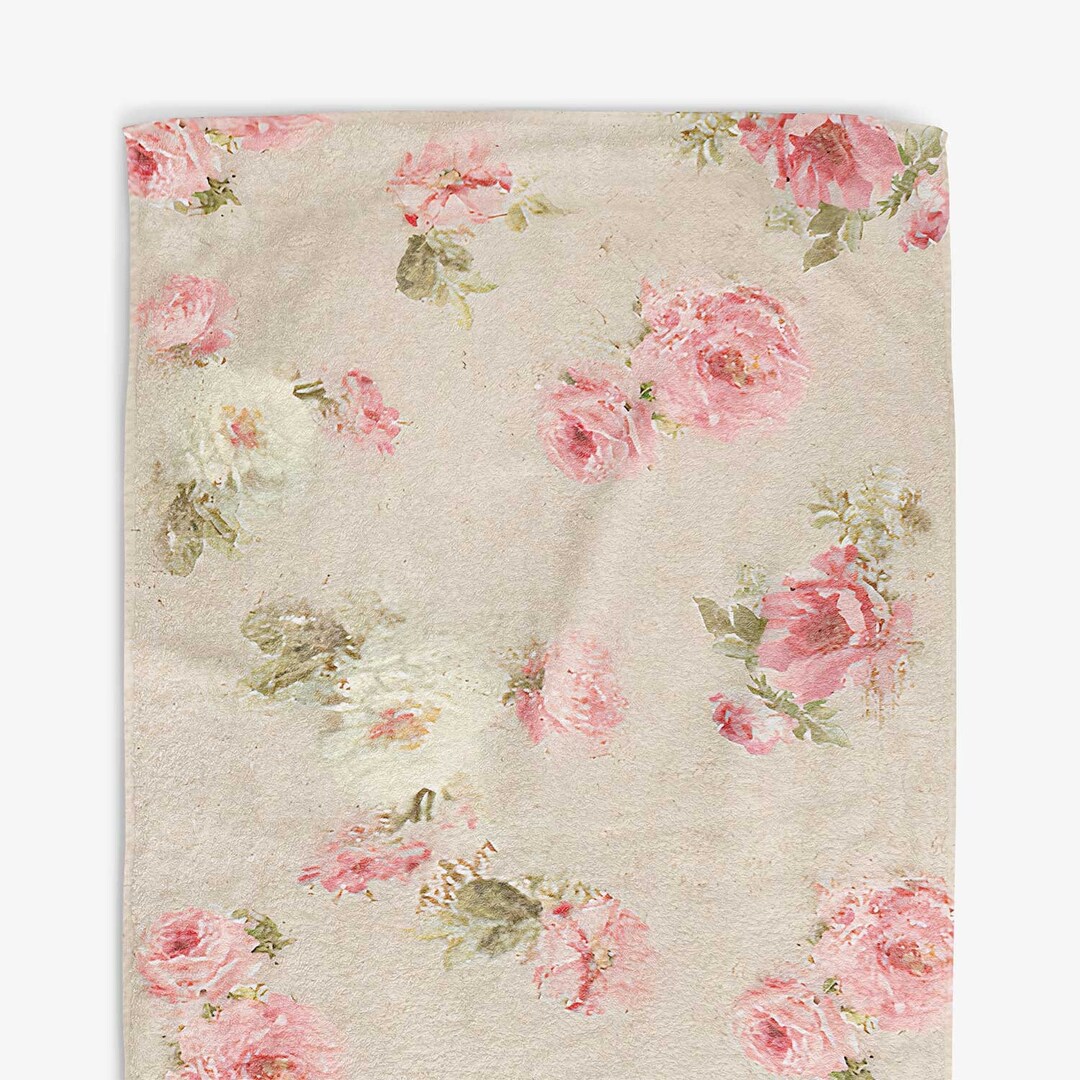 Floral Bath Towels. Shabby Pink Blurred Rose Floral Bathroom Bath ...