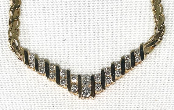 Lovely 14K Gold Figure Eight Link Chain with 22 Diamo… - Gem