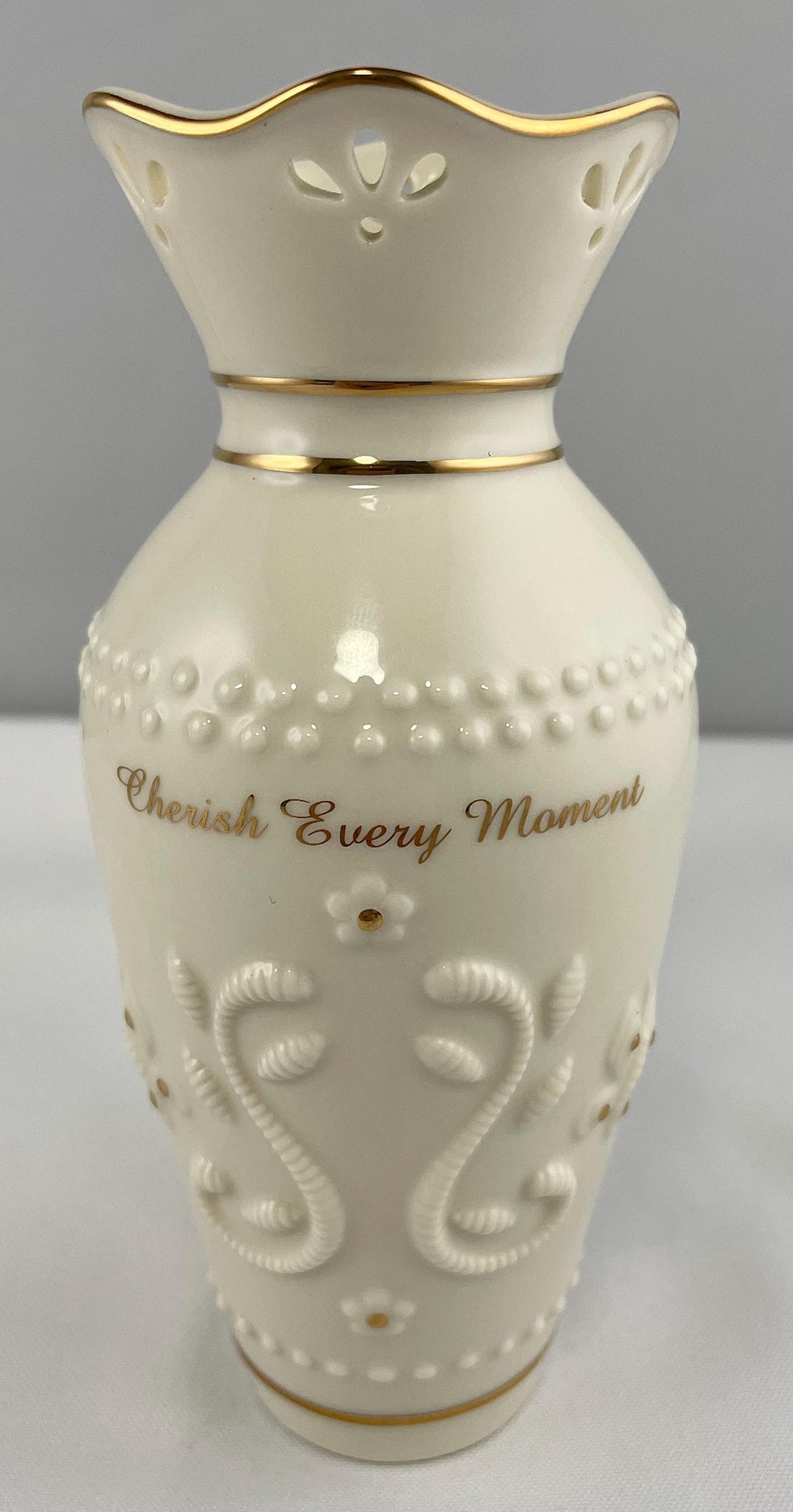 Lenox Sweet Inspirations Cream Colored 6" Bud Vase With Gilding and ...